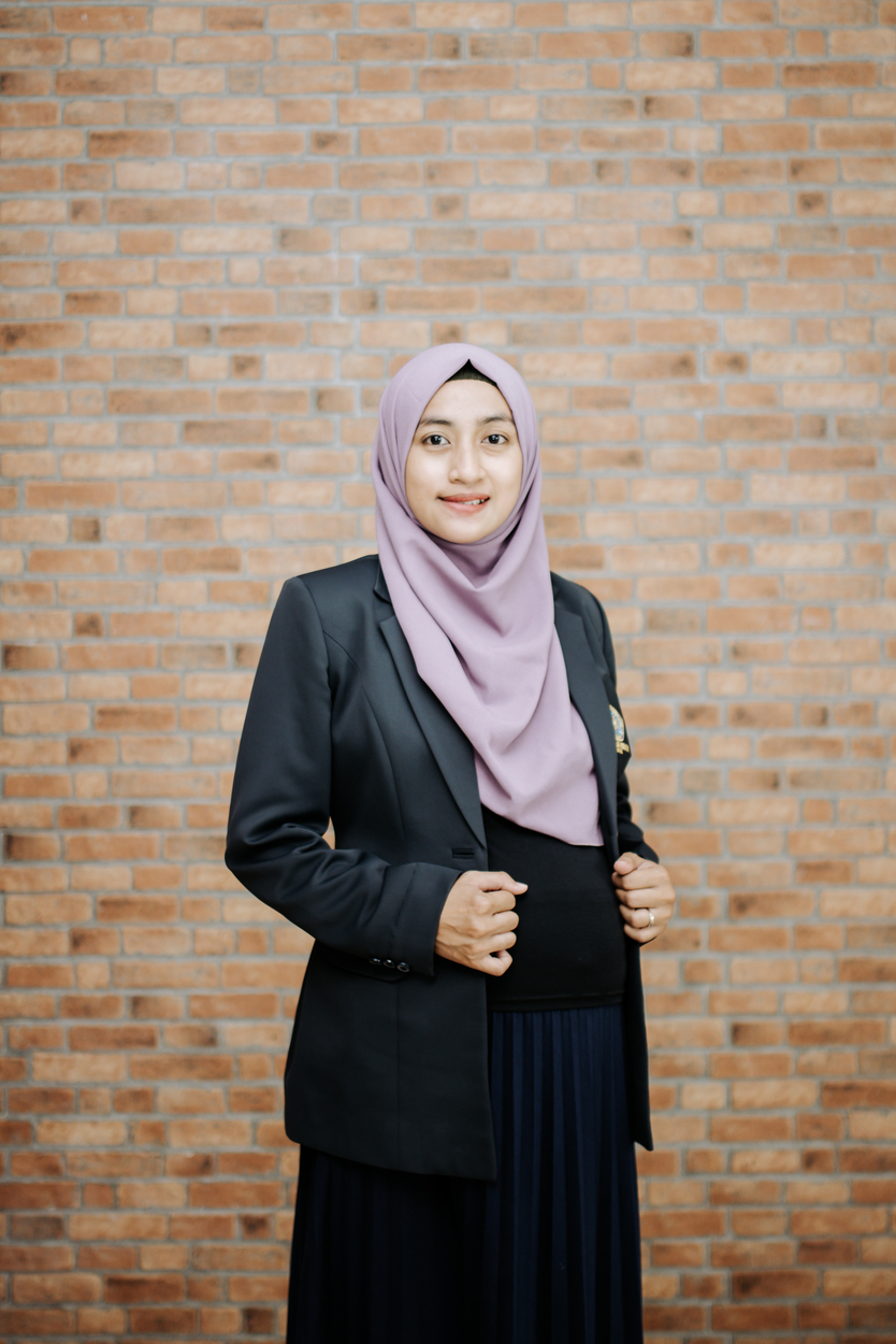 Dosen, Laboran, dan Karyawan - Program Studi Farmasi UMM