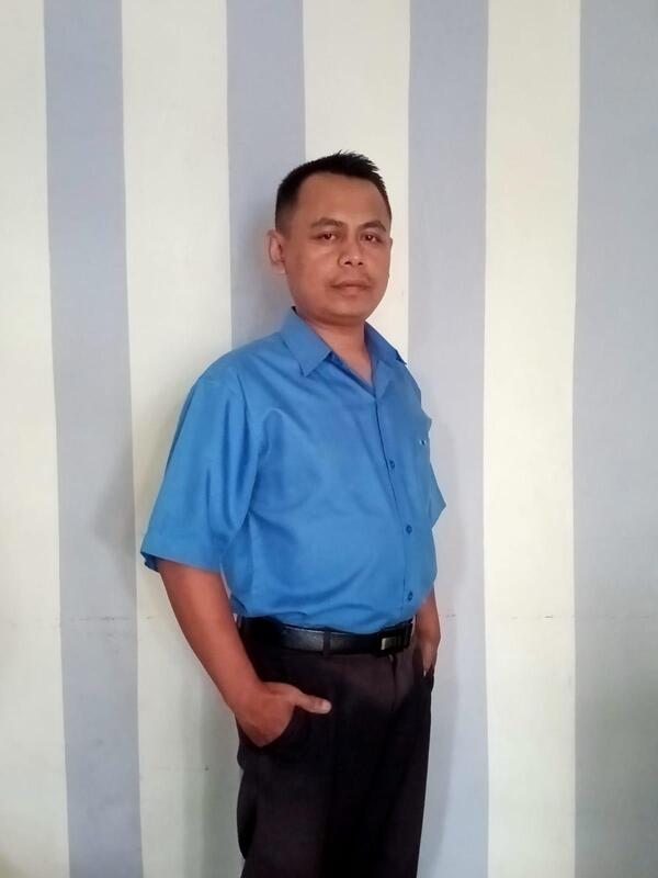 Dosen, Laboran, dan Karyawan - Program Studi Farmasi UMM