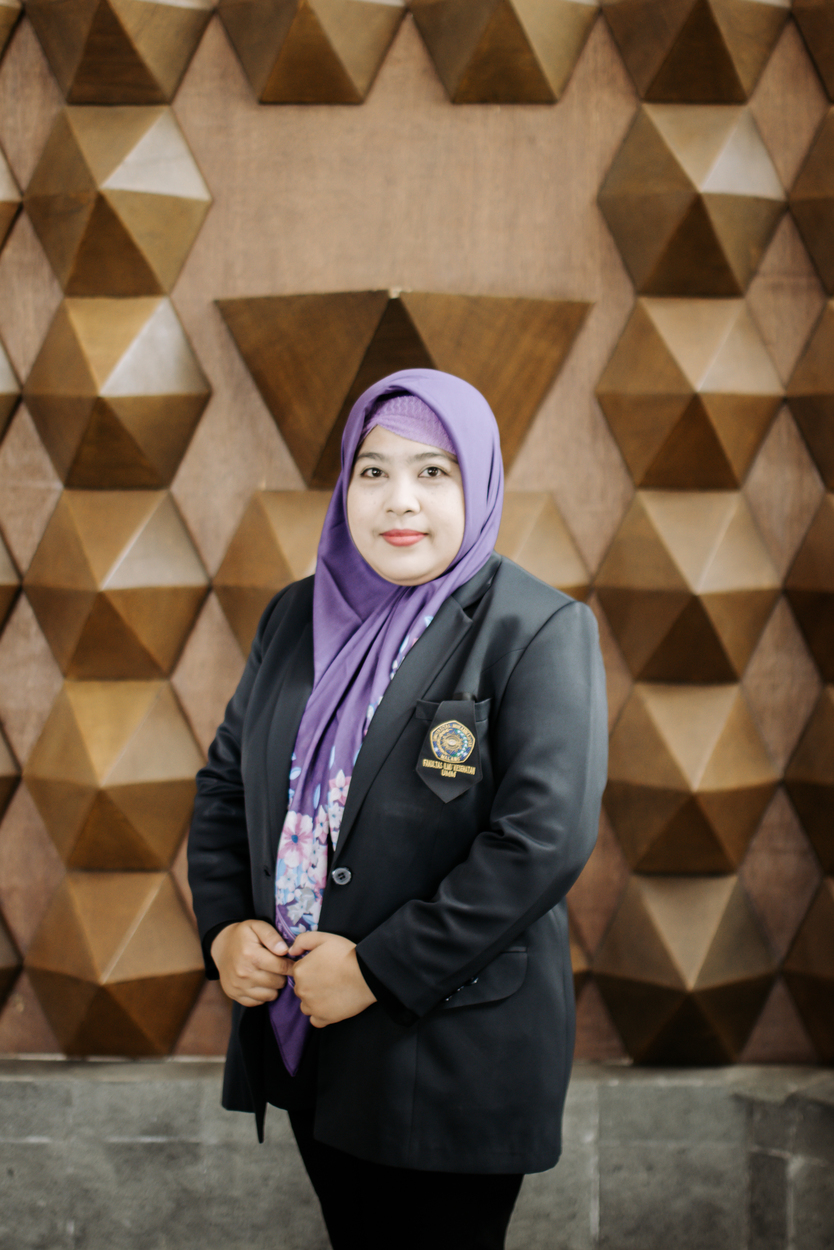 Dosen, Laboran, dan Karyawan - Program Studi Farmasi UMM