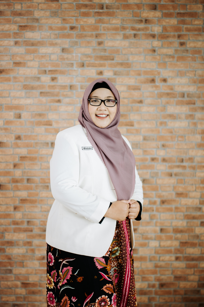 Dosen, Laboran, dan Karyawan - Program Studi Farmasi UMM