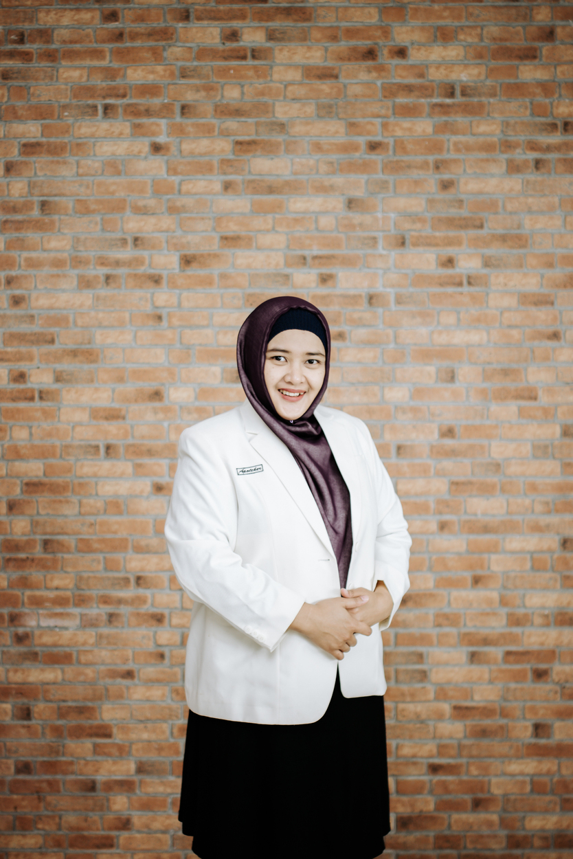 Dosen, Laboran, dan Karyawan - Program Studi Farmasi UMM